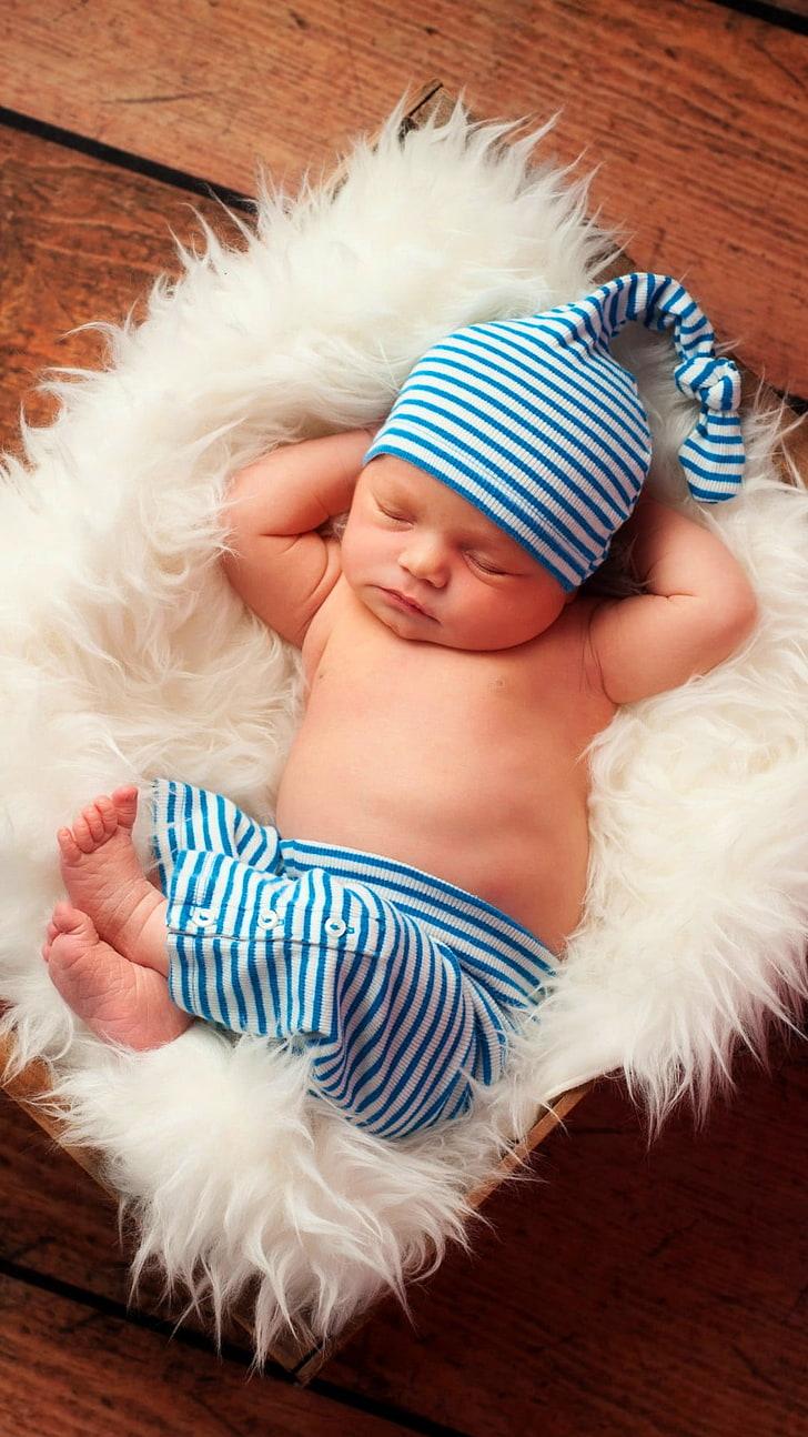 Cute Newborn Babies Wallpapers